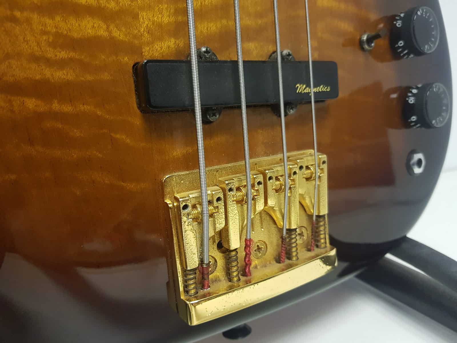 Maton – Fretless Bass – Custom Built | M-GUITARS - IN THE SHOP TODAY ...